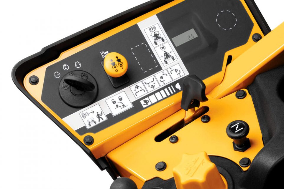 Cub Cadet Ultima ZTX5 60 | KC Equipment